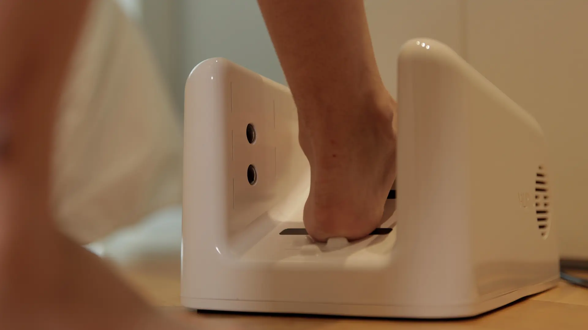 Valiryo Feet Dryer: the first dryer specially designed for your feet ...